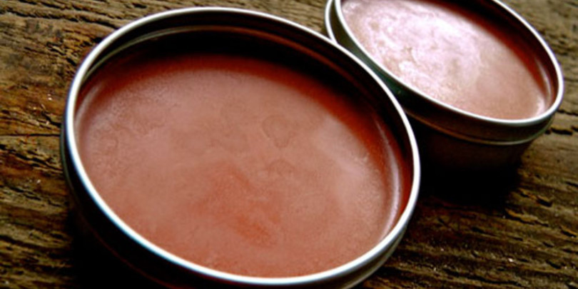 Natural Salve Recipe Combines The Soothing Effects Of 4 Ingredients For ...