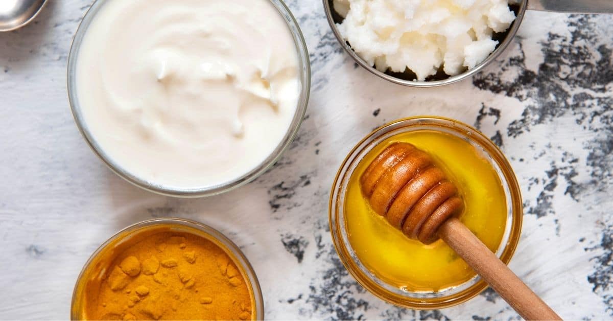 5 Amazing Ways To Use Raw Honey And Coconut Oil Together