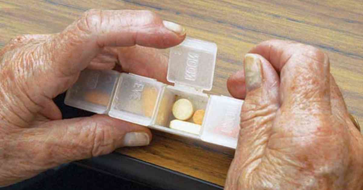 6 Natural Alternatives to Over-The-Counter Painkillers (Ibuprofen)