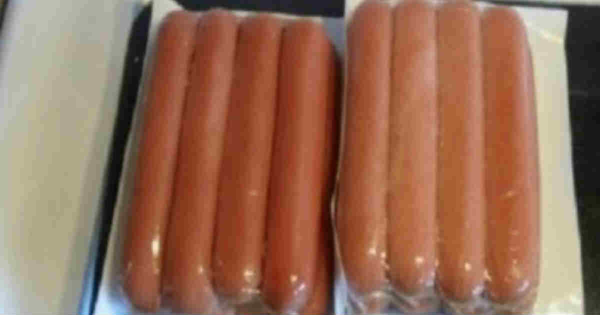 Why Children Should Not Eat Hot Dogs (As Told By Doctors)