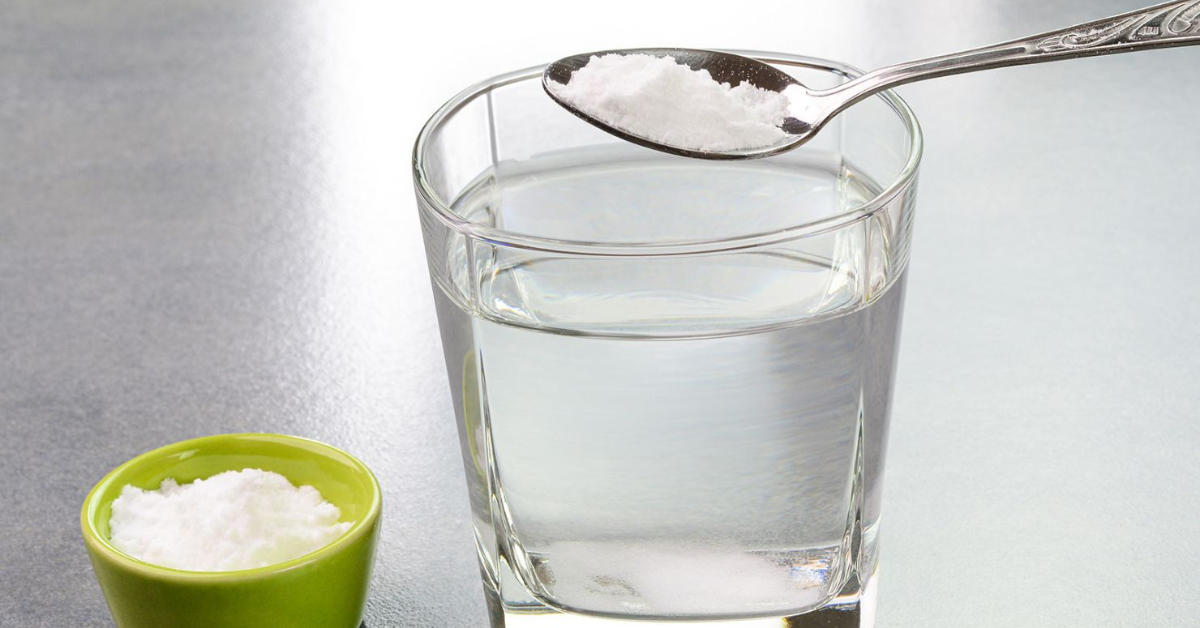 12 Amazing Benefits Of Drinking Baking Soda Water Daily
